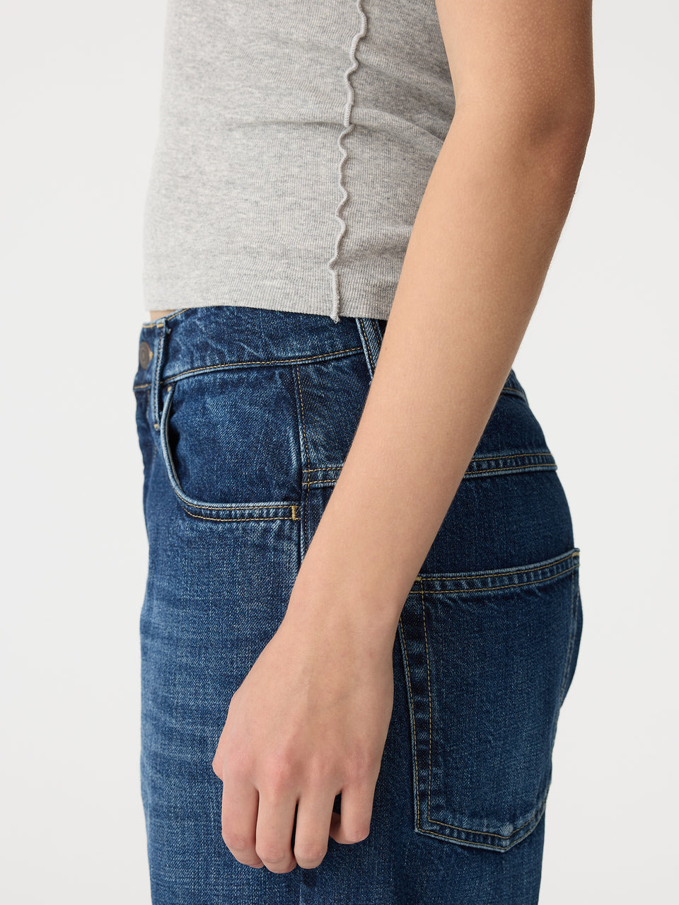 Seam Detail Tank – BASSIKE