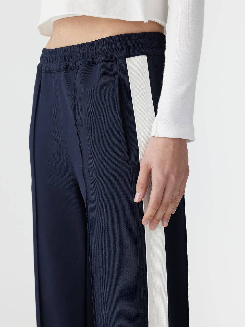 Twill Stripe Detail Pant – BASSIKE
