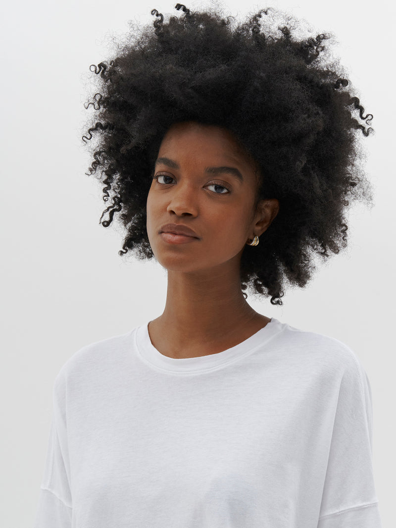 slouch side step short sleeve t.shirt in white