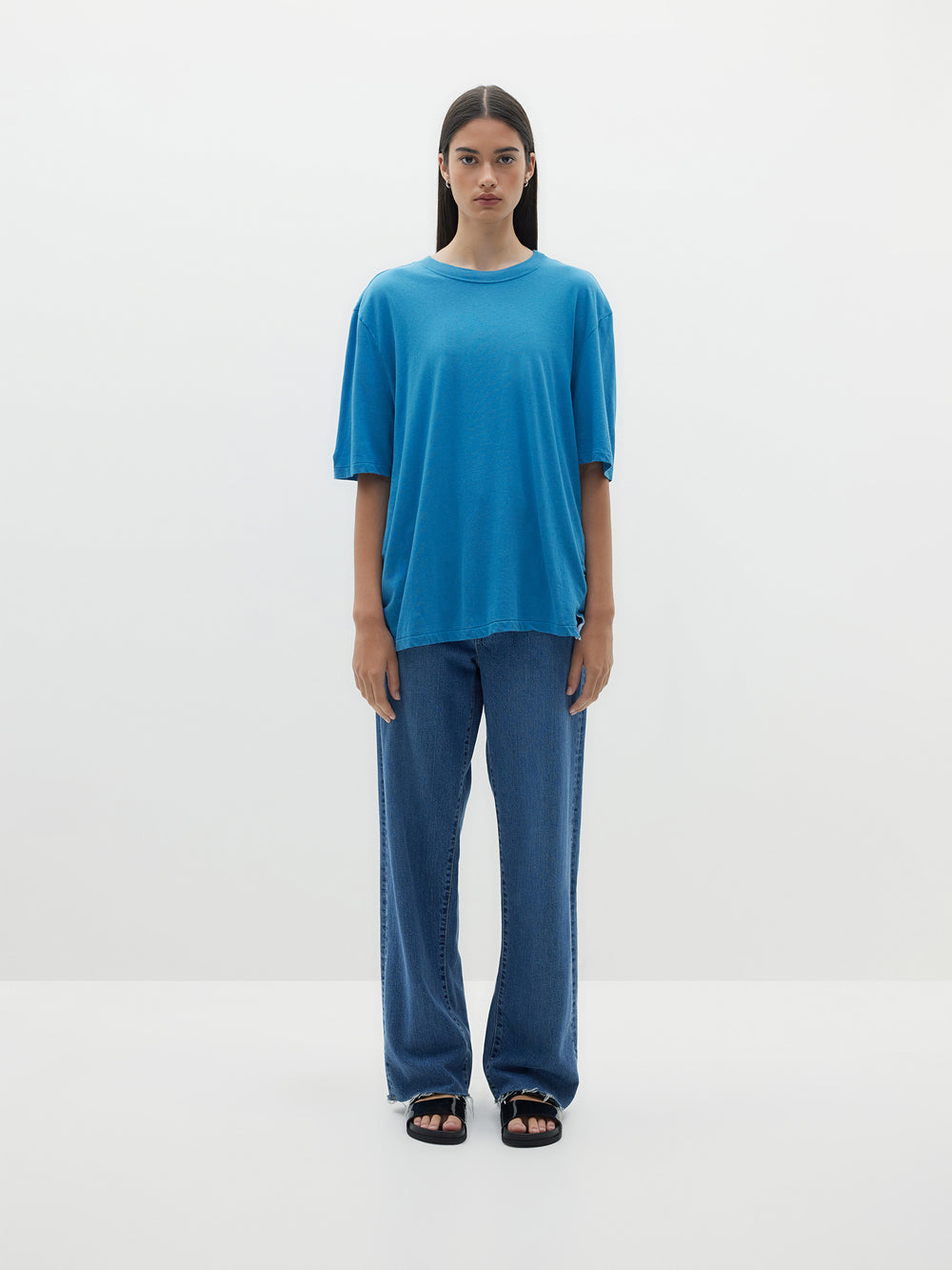 slouch side step short sleeve t.shirt in white